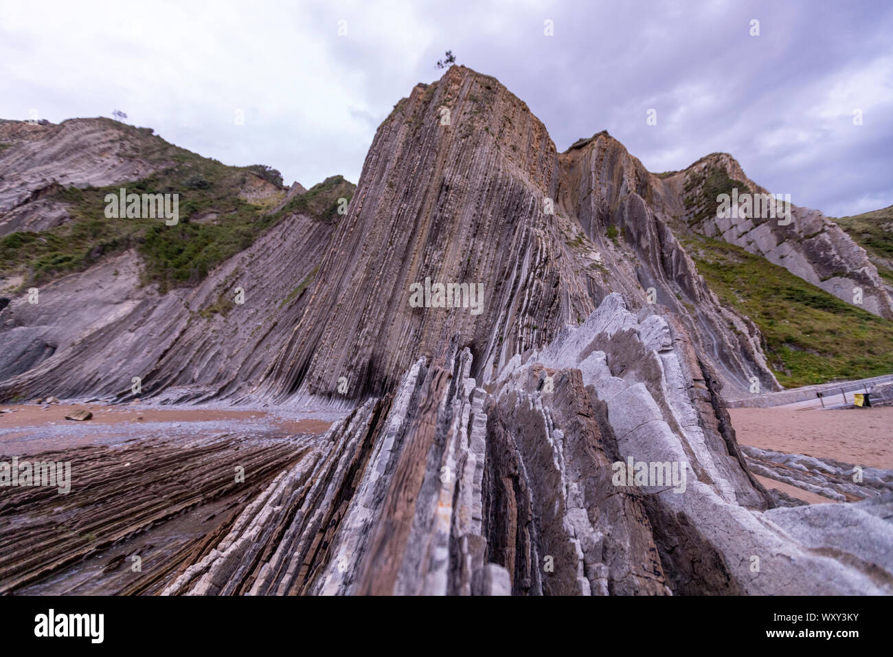 Flysch, Itzurun Beach, a sequence of sedimentary rock layers, Zumaia ...