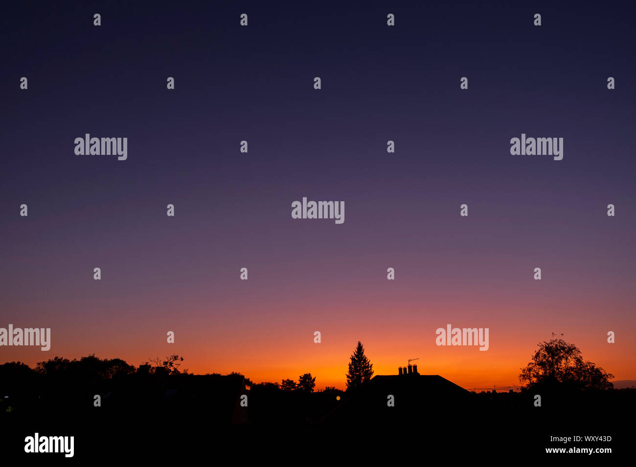 Skyglow hi-res stock photography and images - Alamy