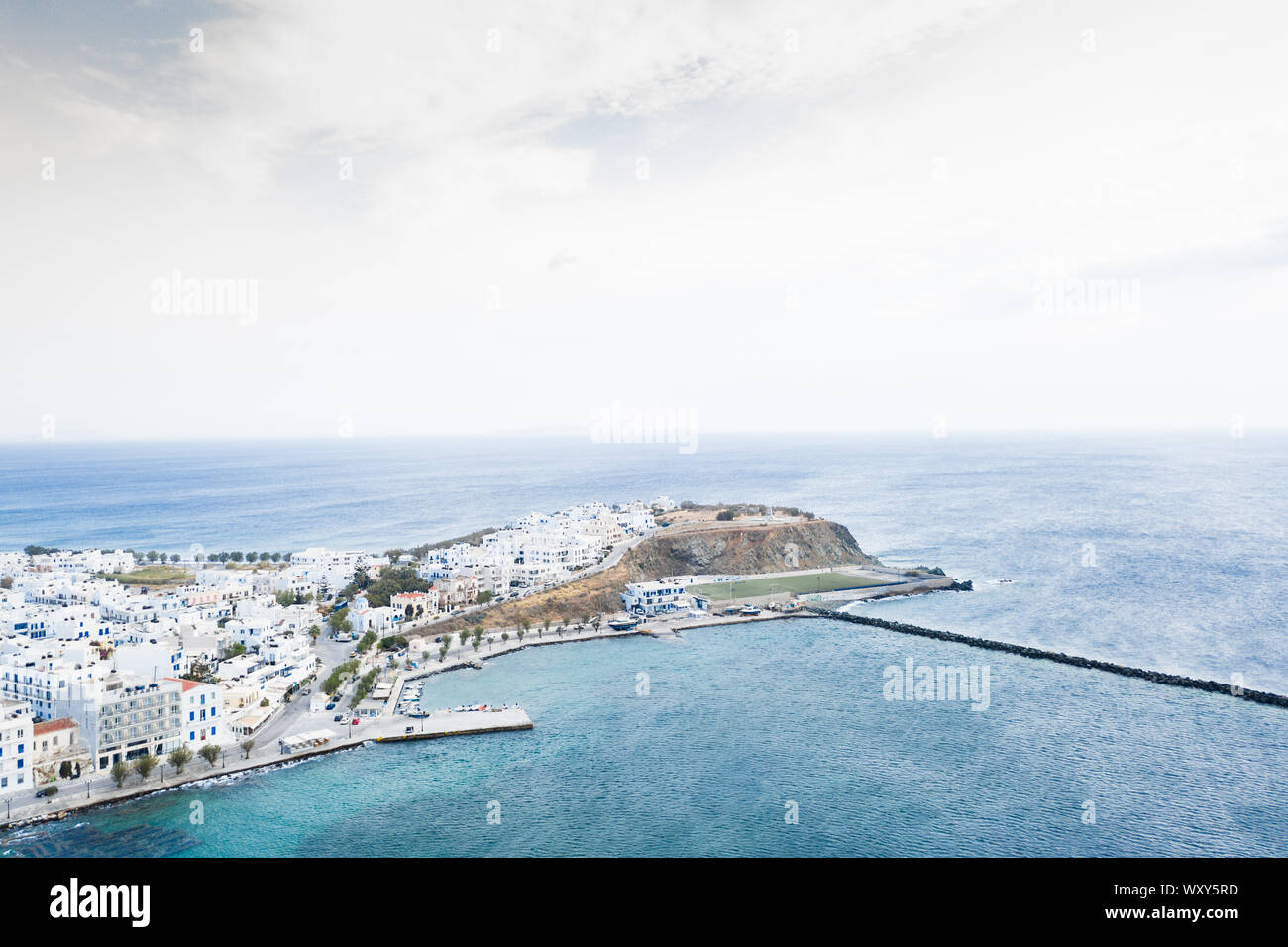 Tinos port hi-res stock photography and images - Alamy