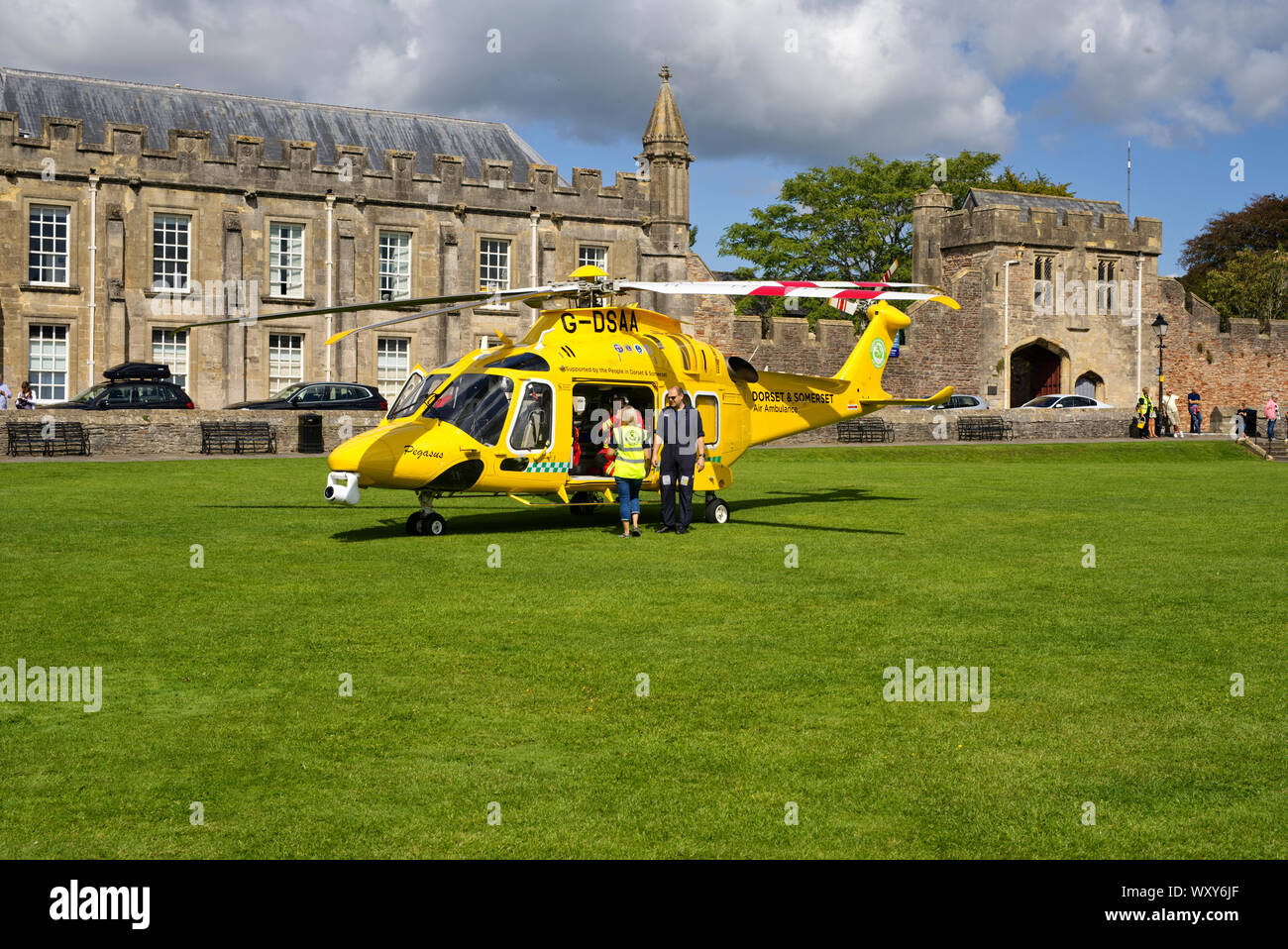 Helicopter landing gear hi-res stock photography and images - Alamy