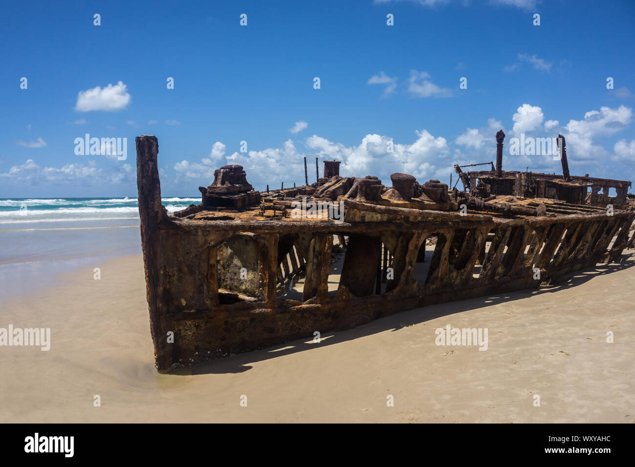 Shipwreck fraser island hi-res stock photography and images - Alamy