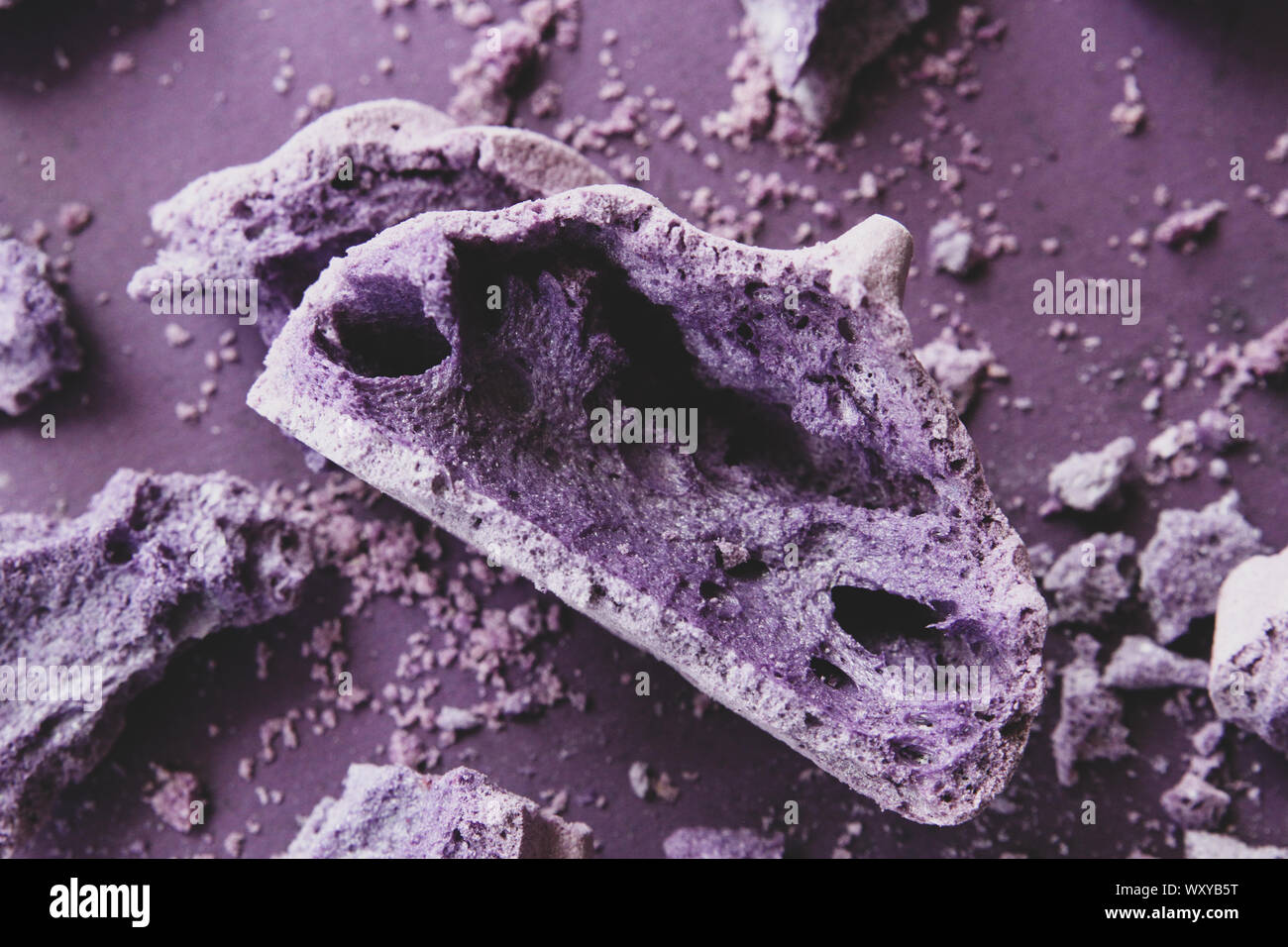 Purple pastry hi-res stock photography and images - Alamy