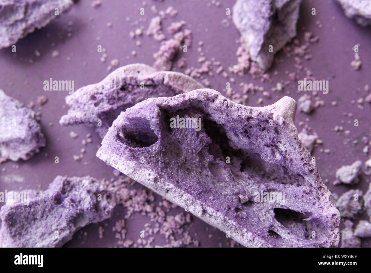 Purple pastry hi-res stock photography and images - Alamy