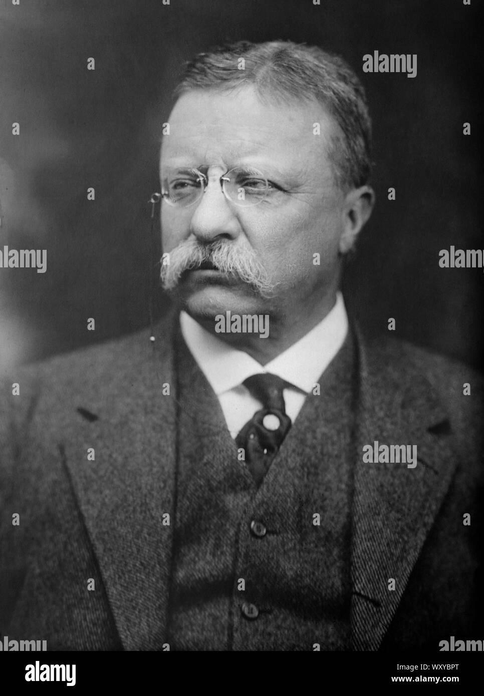 1901 1919 hi-res stock photography and images - Alamy