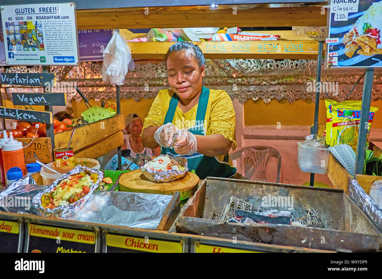 Food stall pai hi-res stock photography and images - Alamy