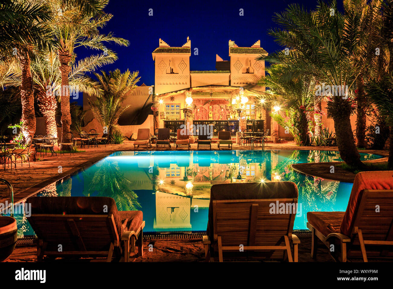 Chez le pacha hi-res stock photography and images - Alamy