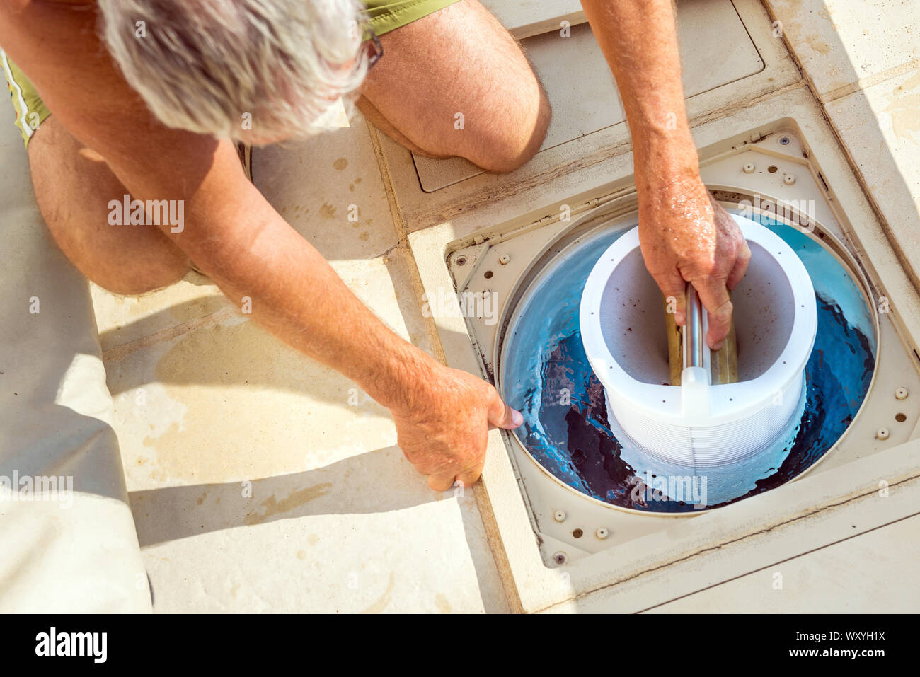Control filtration system pool Stock Photo - Alamy