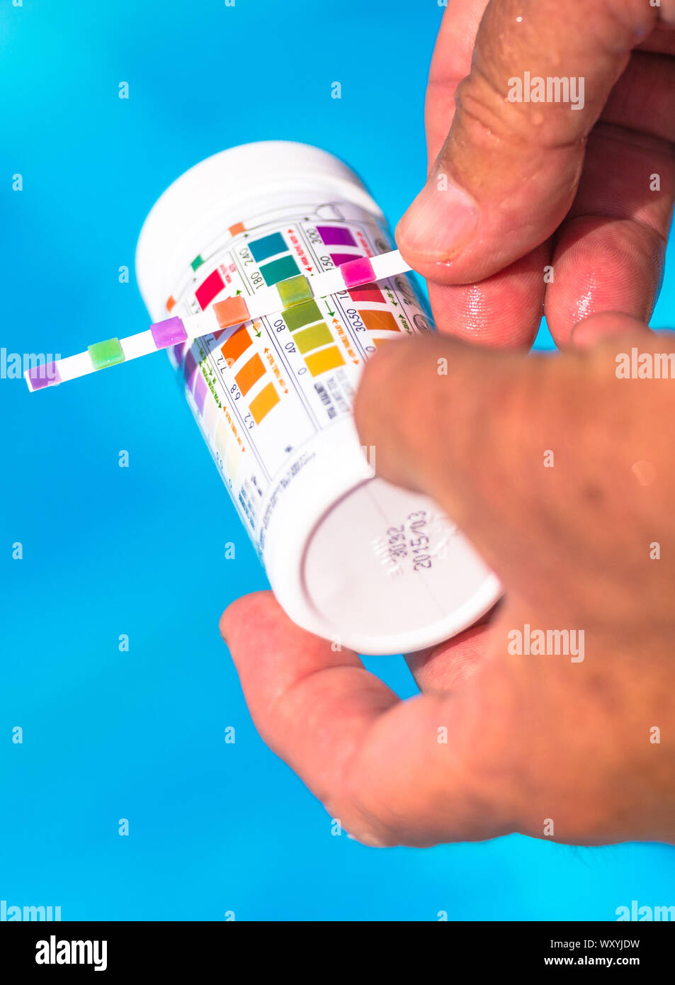 Ph chart hi-res stock photography and images - Alamy