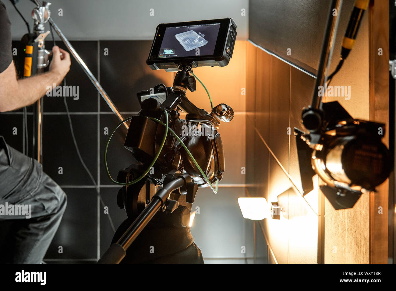 Outdoor photo shoot set up hi-res stock photography and images - Alamy