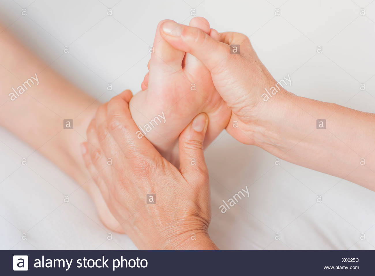 Traditional Massage High Resolution Stock Photography and Images - Alamy