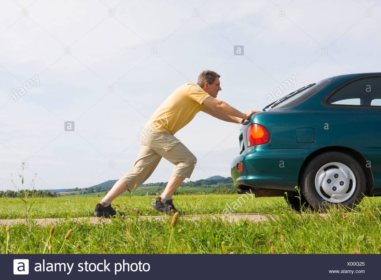 Empty Gas Tank Stock Photos & Empty Gas Tank Stock Images - Alamy Empty Gas Tank Stock Photos & Empty Gas Tank Stock Images - Alamy