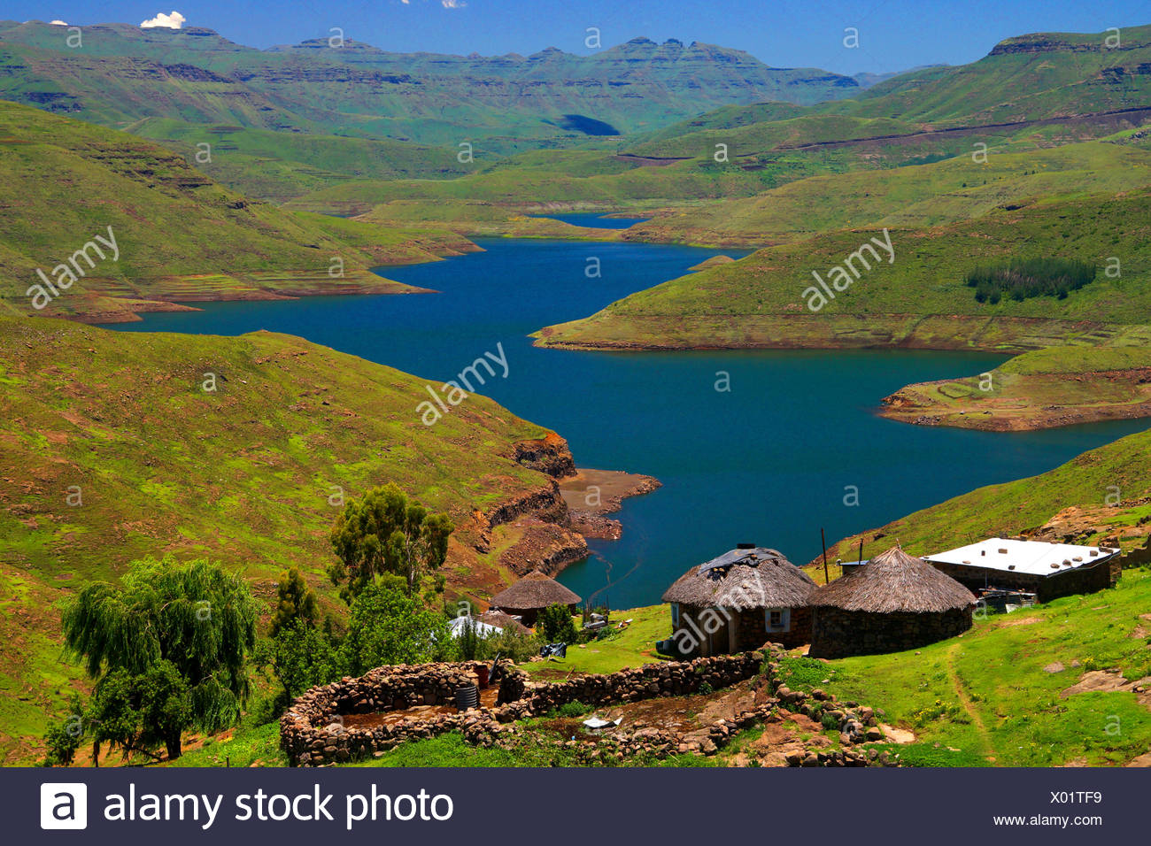 African Cabins High Resolution Stock Photography and Images - Alamy