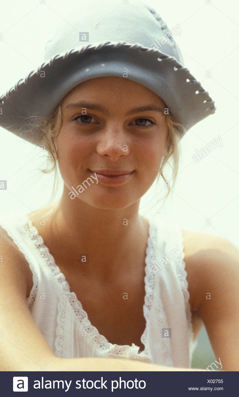 Waif Like Stock Photos & Waif Like Stock Images - Alamy