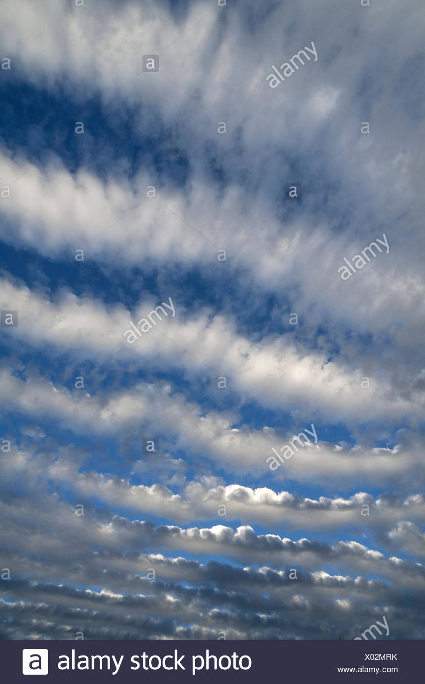 Altocumulus Undulatus High Resolution Stock Photography and Images - Alamy