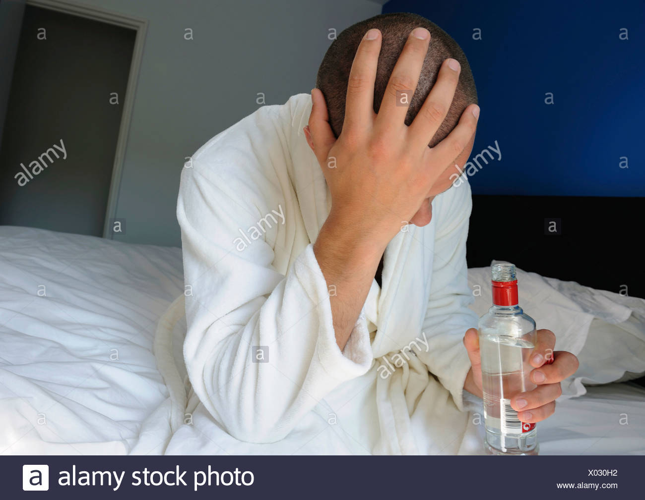 Alcohol Addiction Stock Photos & Alcohol Addiction Stock Images - Alamy