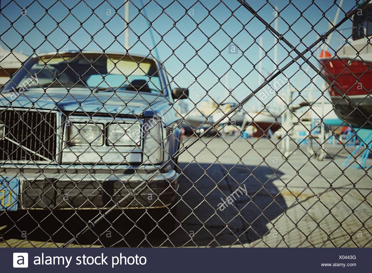 Chain Link Fence Stock Photos & Chain Link Fence Stock Images - Alamy
