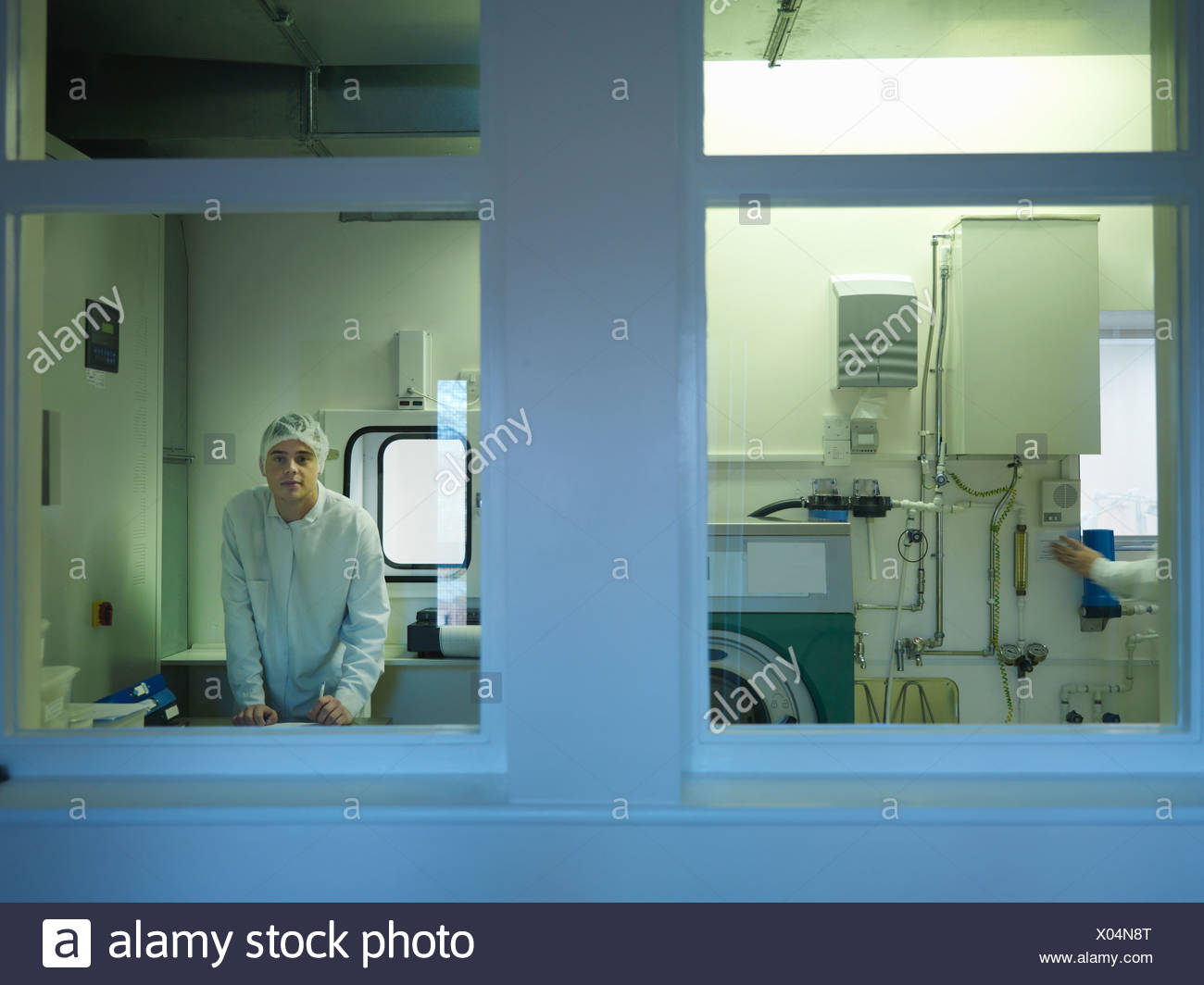 Clean Room High Resolution Stock Photography and Images - Alamy