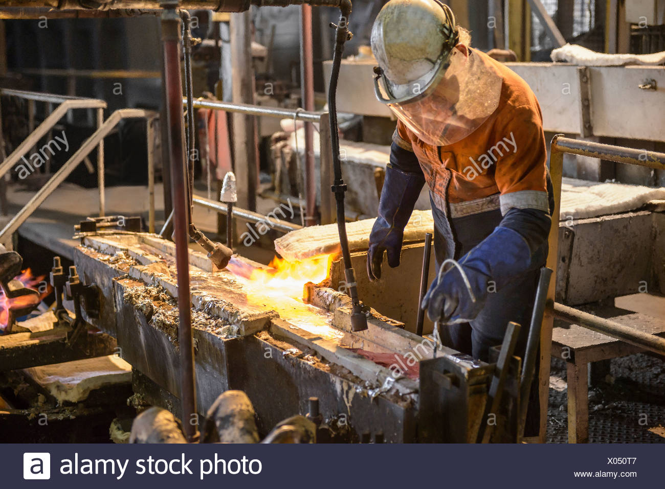 Metal Recycling Plant Stock Photos & Metal Recycling Plant Stock Images ...