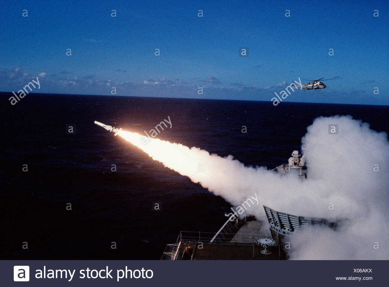 Warship At Sea Stock Photos & Warship At Sea Stock Images - Alamy