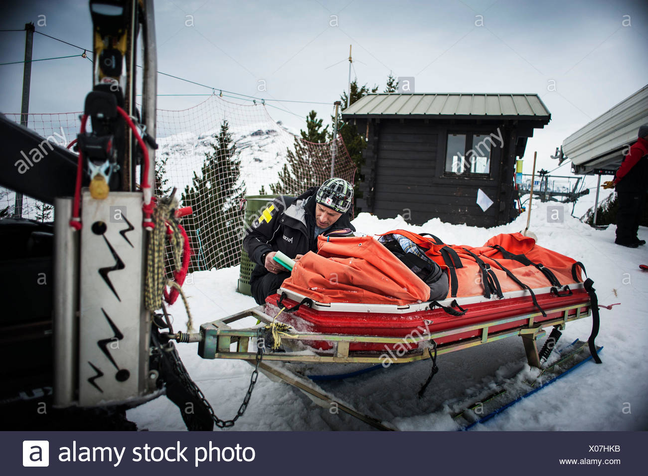 Mountain Rescue Stretcher Snow Stock Photos & Mountain Rescue Stretcher ...