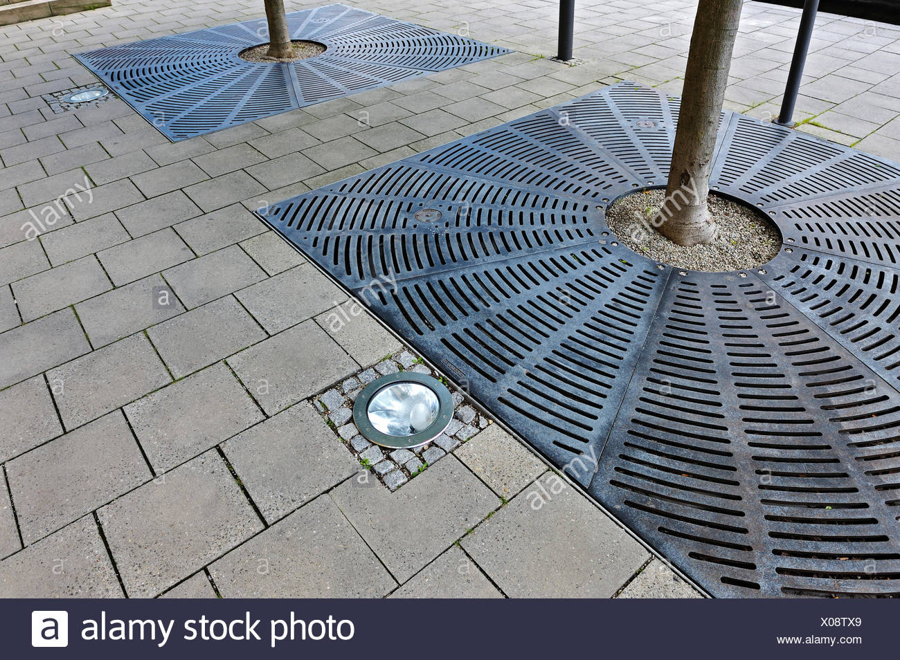 Pavement Cover High Resolution Stock Photography and Images - Alamy