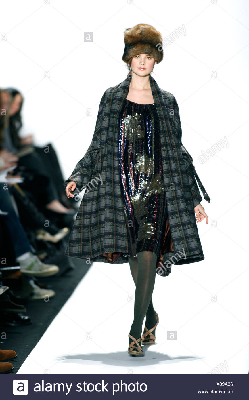 Cossack Style High Resolution Stock Photography and Images - Alamy