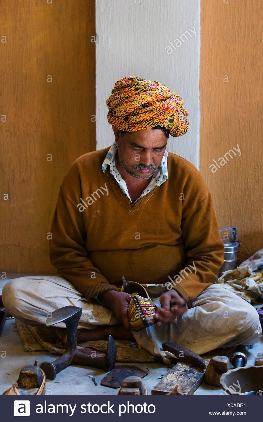 Indian Men At Work High Resolution Stock Photography and Images - Alamy