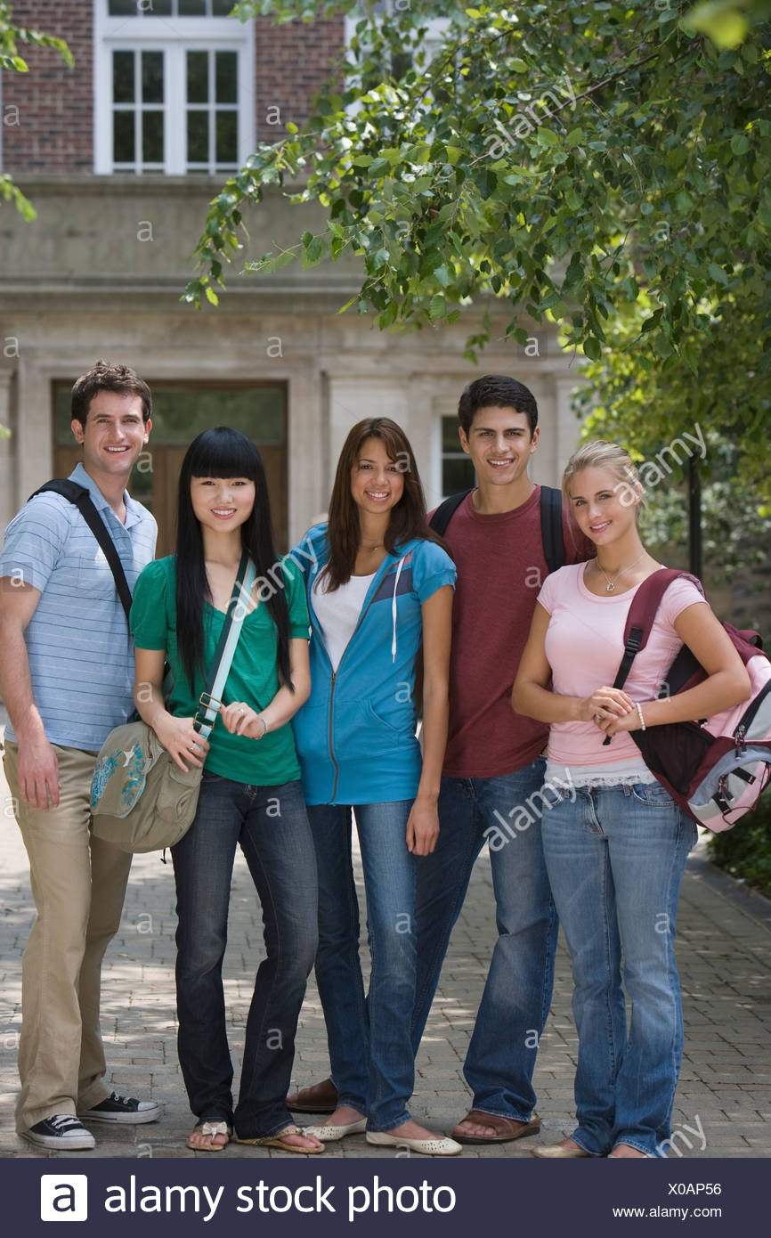 Teen Students School Campus High Resolution Stock Photography and ...