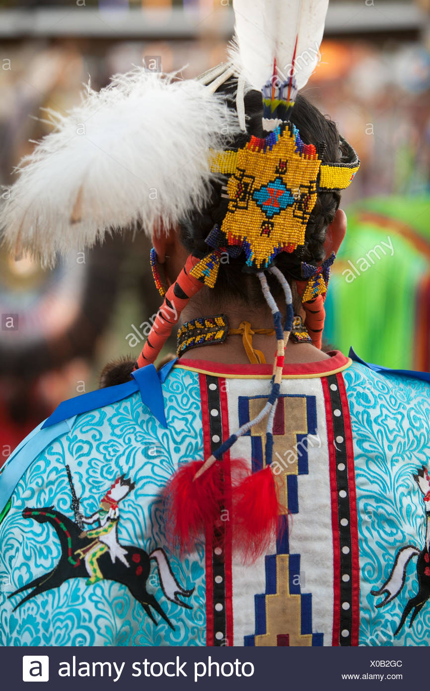 Crow Indian Woman High Resolution Stock Photography and Images - Alamy