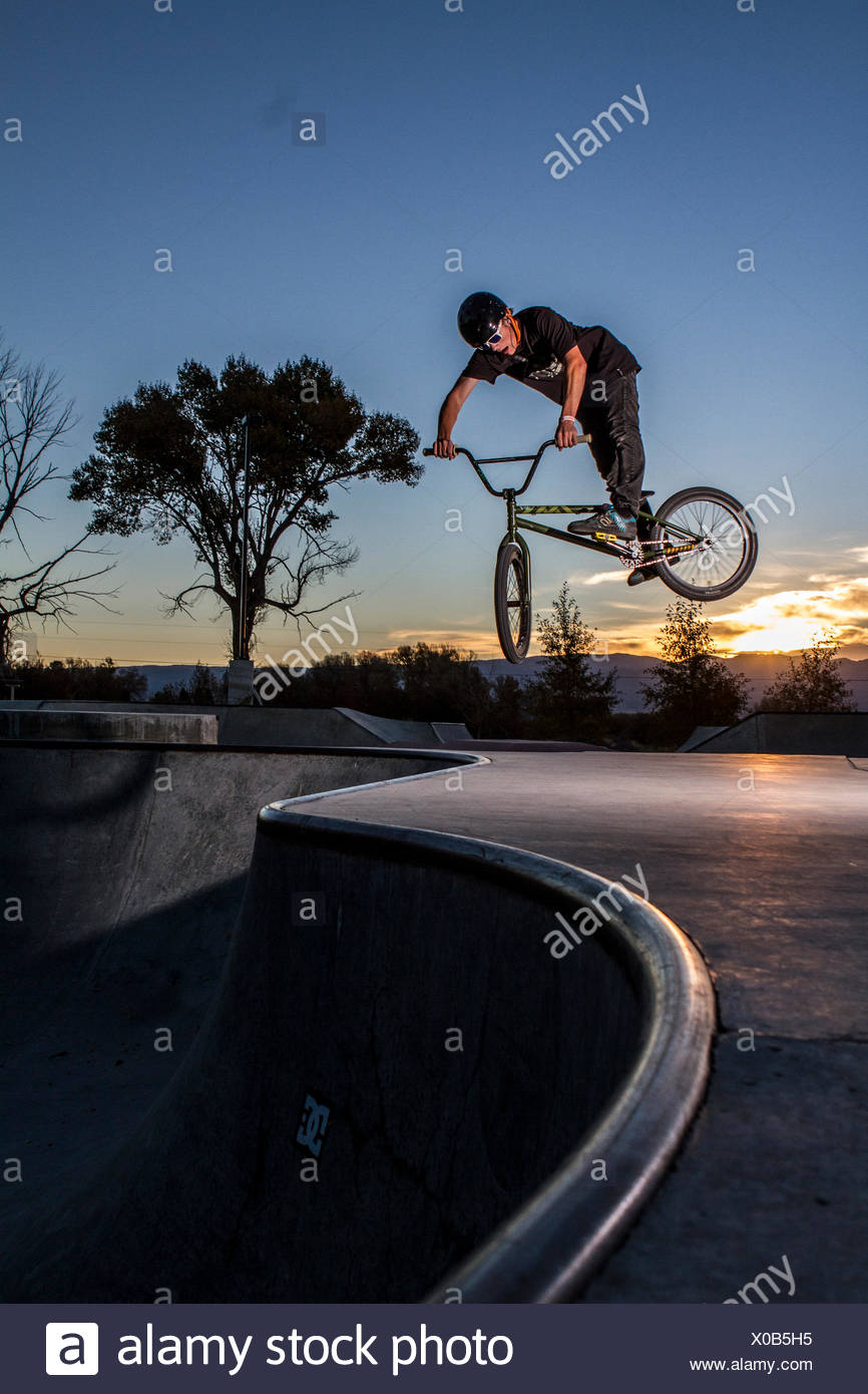 Young Man With Bmx Bicycle High Resolution Stock Photography and Images ...