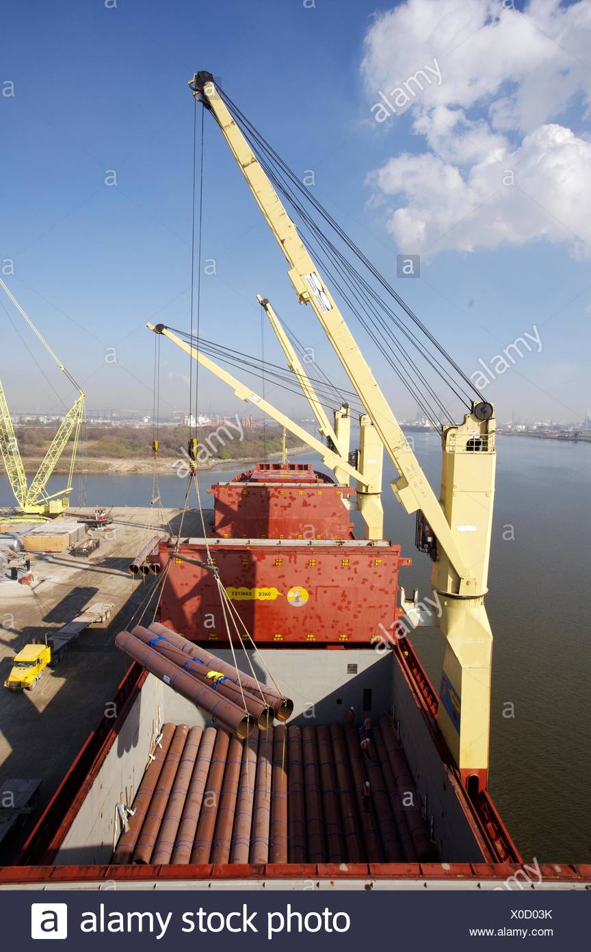 Offloading Crane High Resolution Stock Photography and Images - Alamy