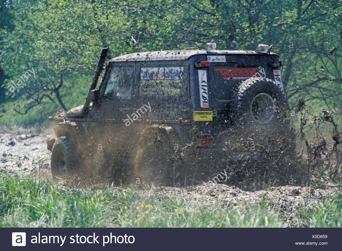Car Mud Splash Stock Photos & Car Mud Splash Stock Images - Alamy