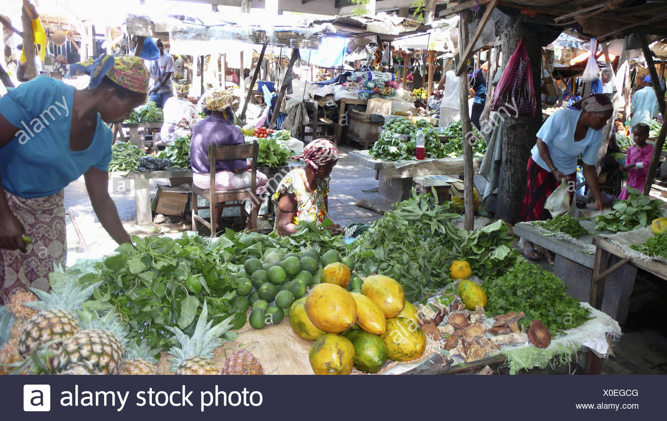 South American Fruit Market High Resolution Stock Photography and ...