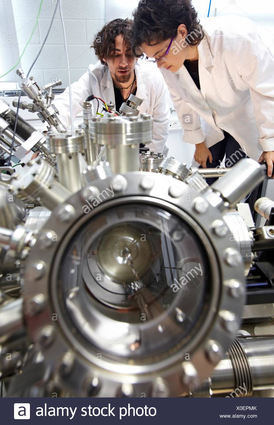 Scanning Tunneling Microscope Stock Photos & Scanning Tunneling ...