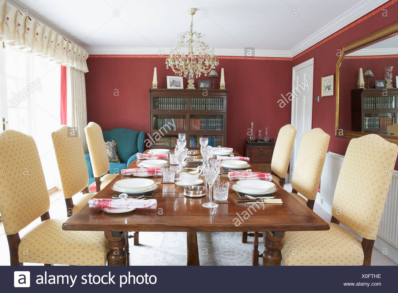 Laid Dining Table High Resolution Stock Photography and Images - Alamy