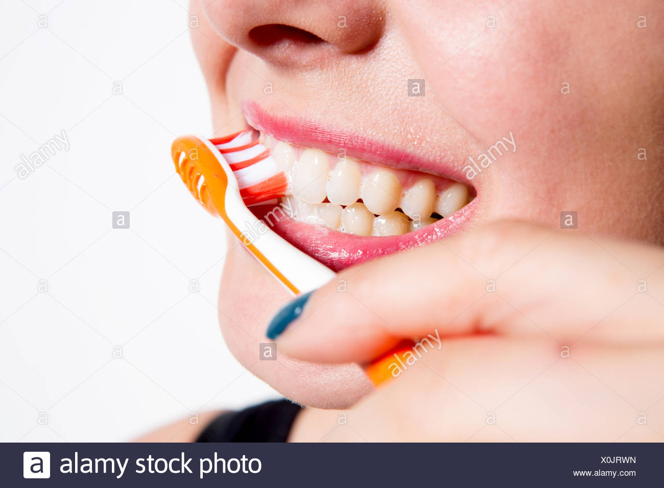 Teen Brush Teeth Stock Photos & Teen Brush Teeth Stock Images - Alamy
