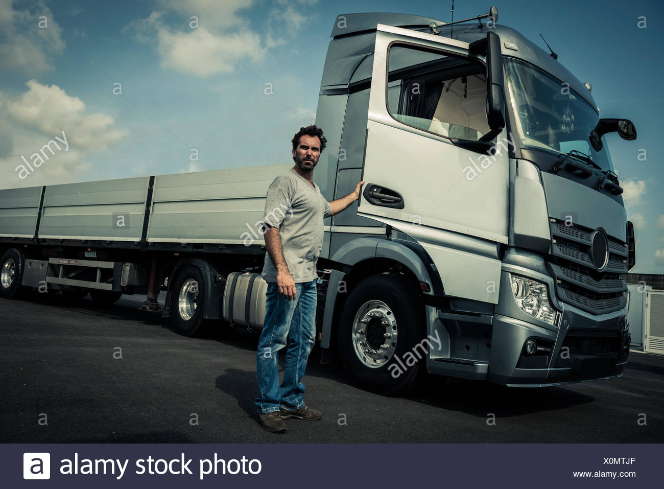 Tractor And Trailer Stock Photos & Tractor And Trailer Stock Images - Alamy