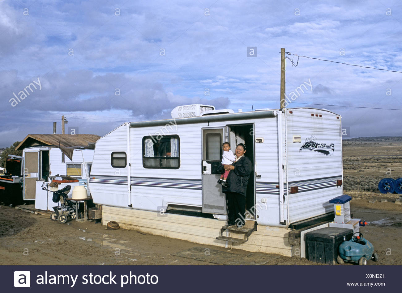 Navajo Indian Reservation Housing Poverty Stock Photos & Navajo Indian ...
