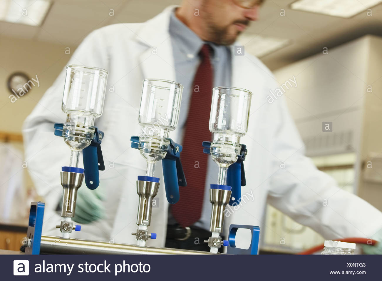 Laboratory Apparatus High Resolution Stock Photography and Images - Alamy