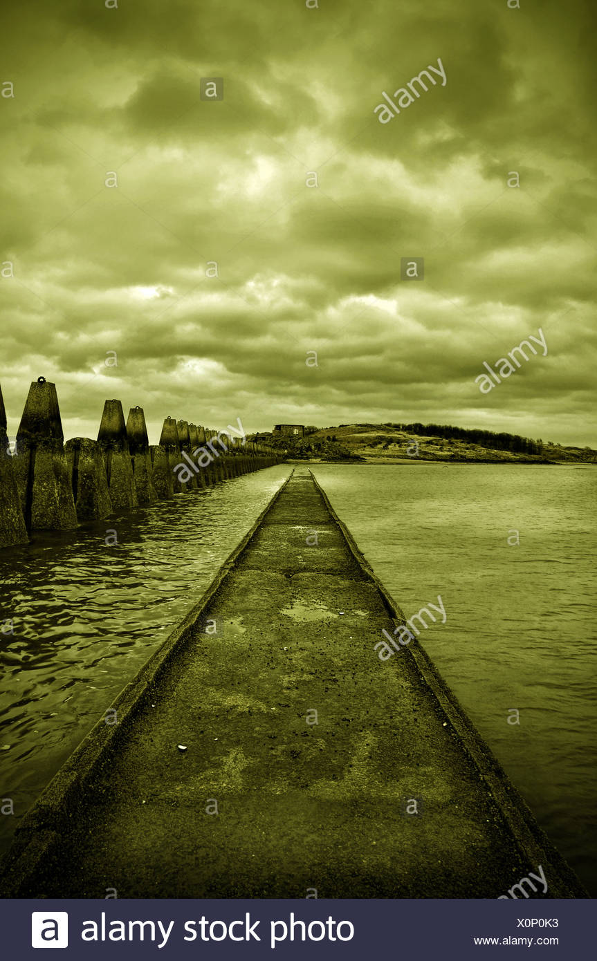 Jetty Under Water High Resolution Stock Photography and Images - Alamy