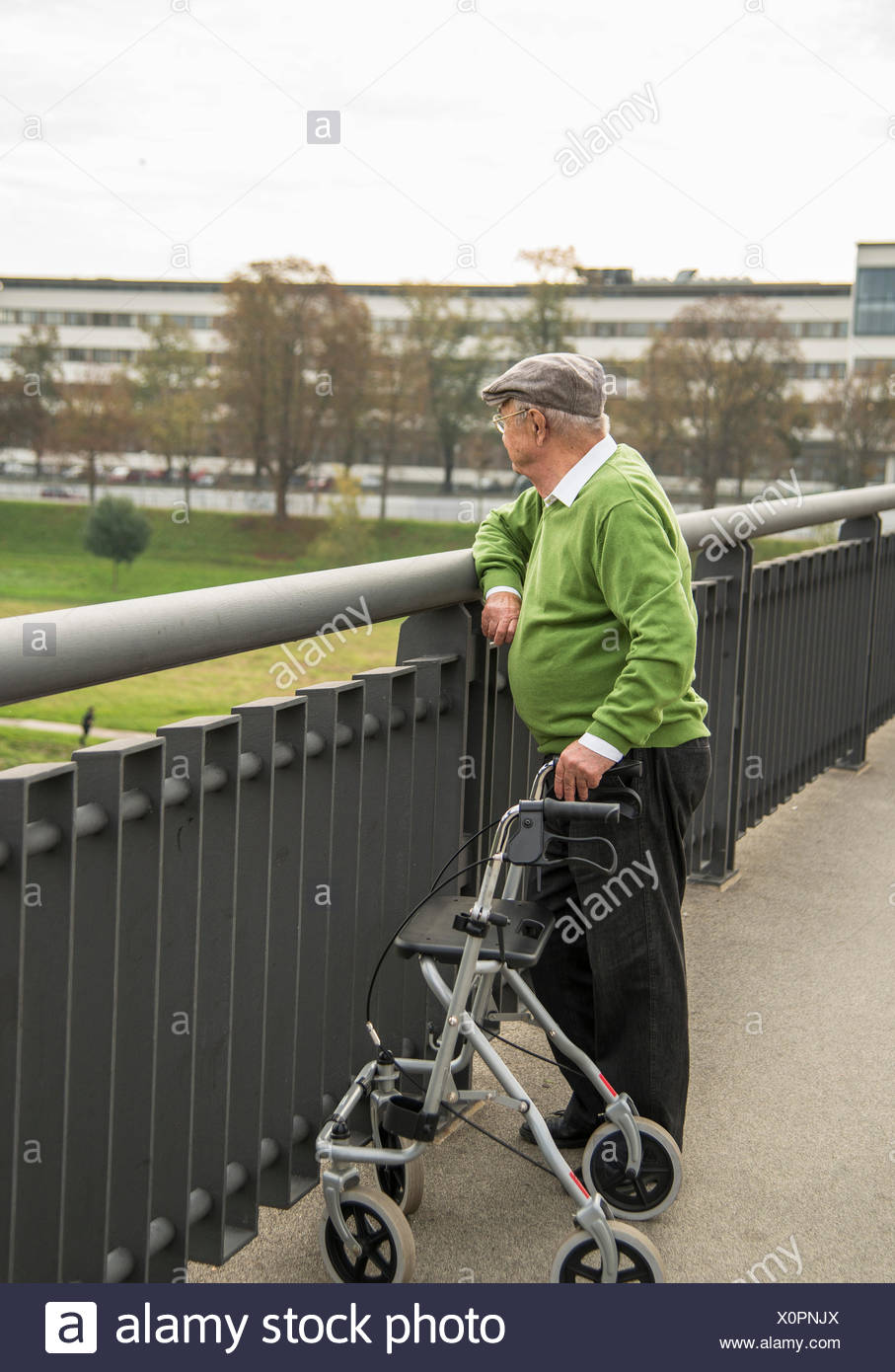 Wheeled Walker Stock Photos & Wheeled Walker Stock Images - Alamy