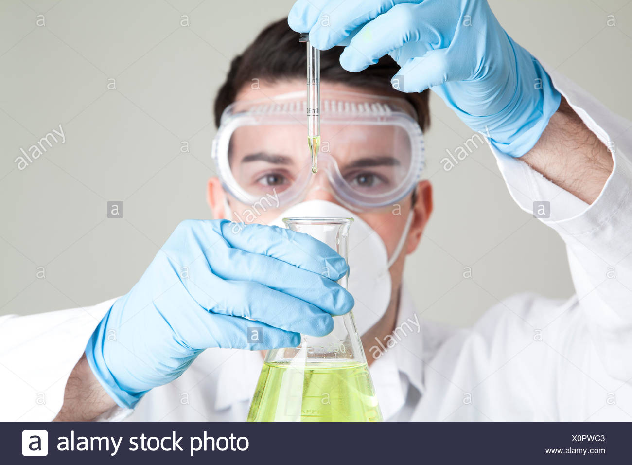 Conical Flask Pipette High Resolution Stock Photography and Images - Alamy