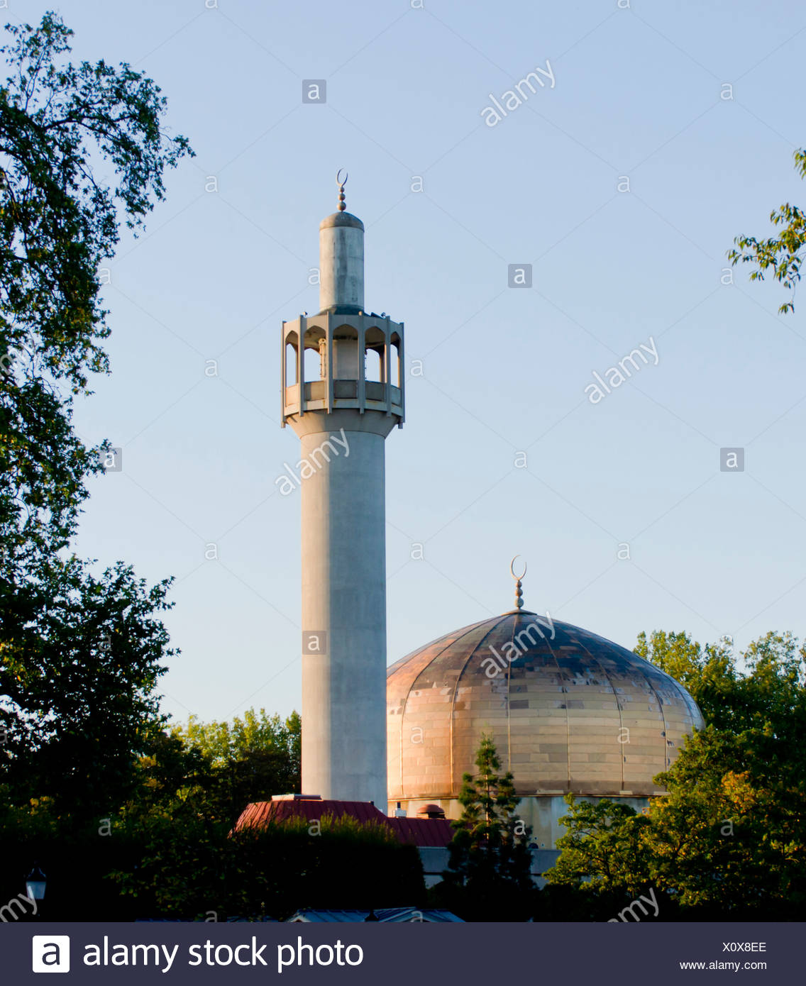 Central Mosque Uk High Resolution Stock Photography and Images - Alamy