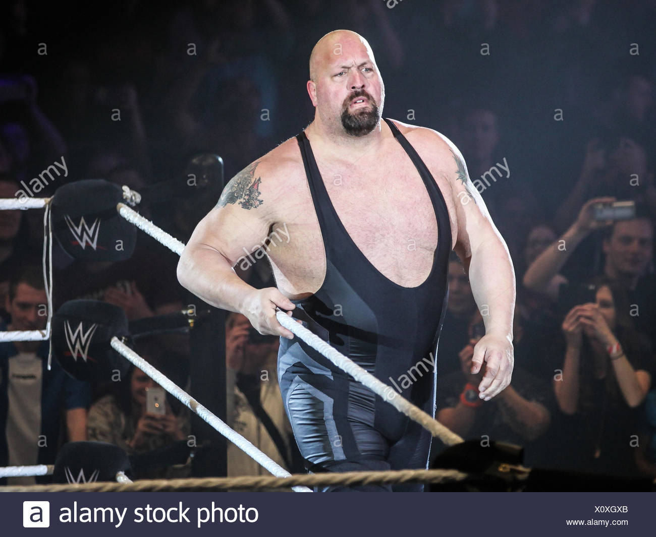 Wwe Superstar Big Show High Resolution Stock Photography and Images - Alamy