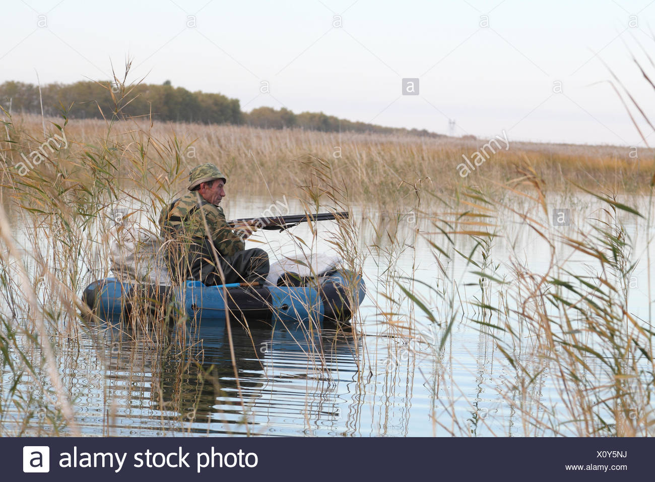 Duck Hunting Boat Stock Photos & Duck Hunting Boat Stock Images - Alamy
