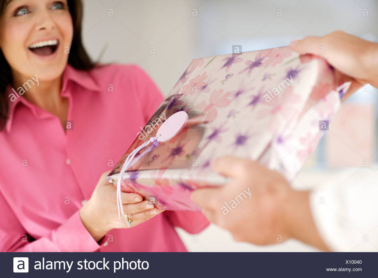 Hands Giving And Receiving A Present Stock Photos & Hands Giving And ...