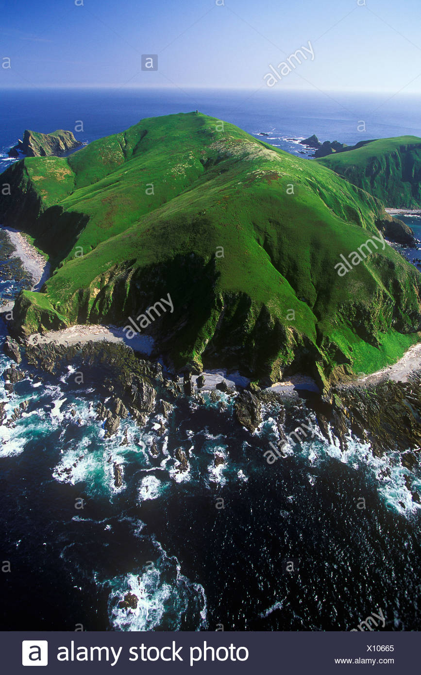 Flying In Triangle High Resolution Stock Photography and Images - Alamy