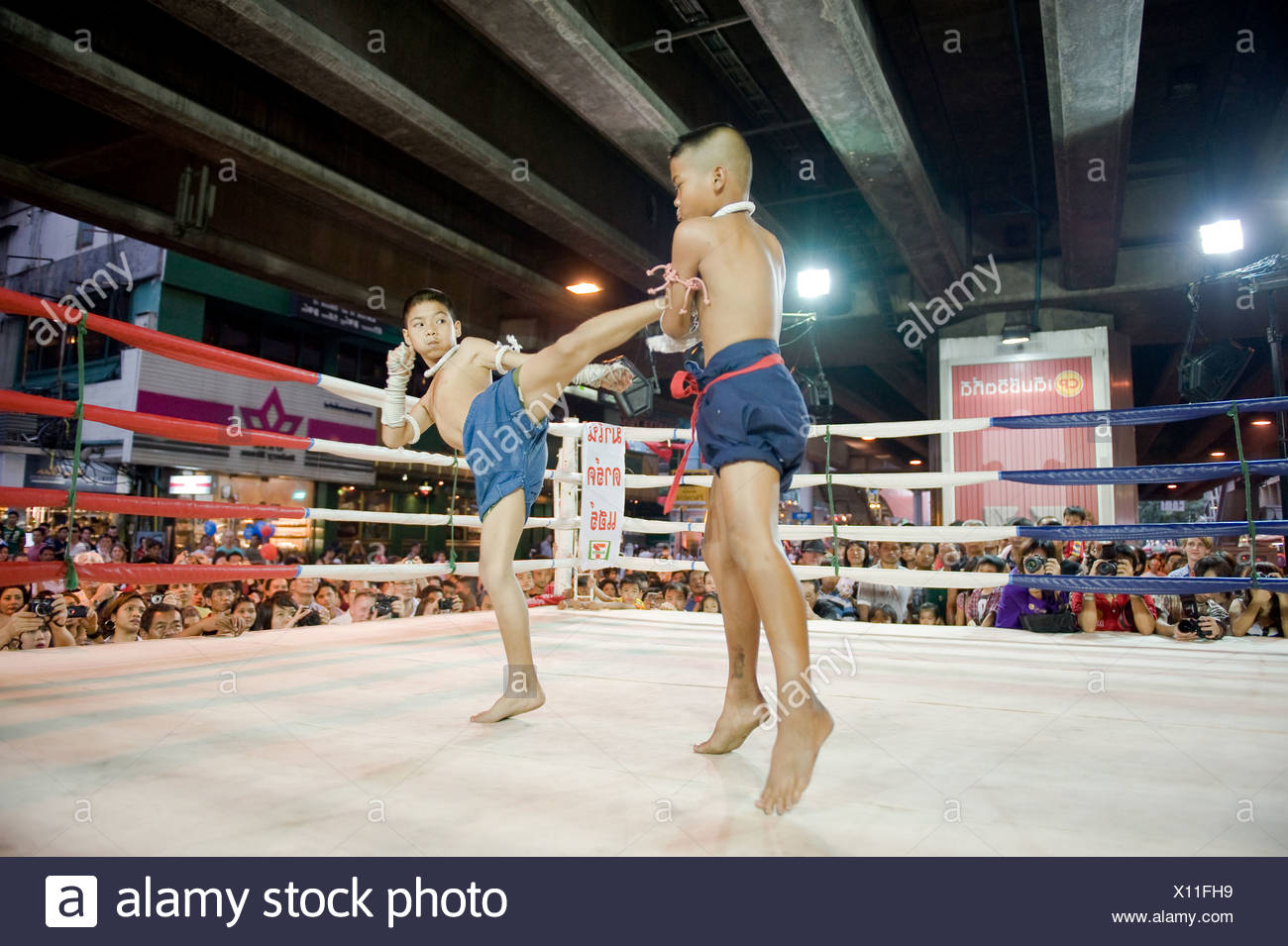 Boys Fight High Resolution Stock Photography and Images - Alamy