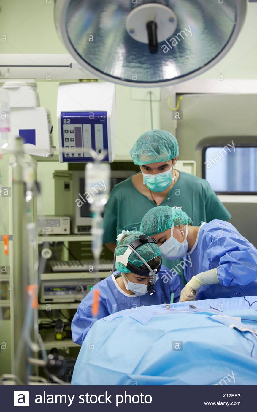 Tonsillectomy Stock Photos & Tonsillectomy Stock Images - Alamy