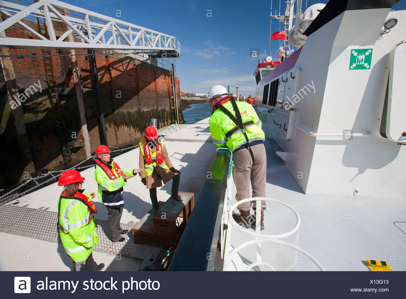 Offshore Worker Ppe Stock Photos & Offshore Worker Ppe Stock Images - Alamy